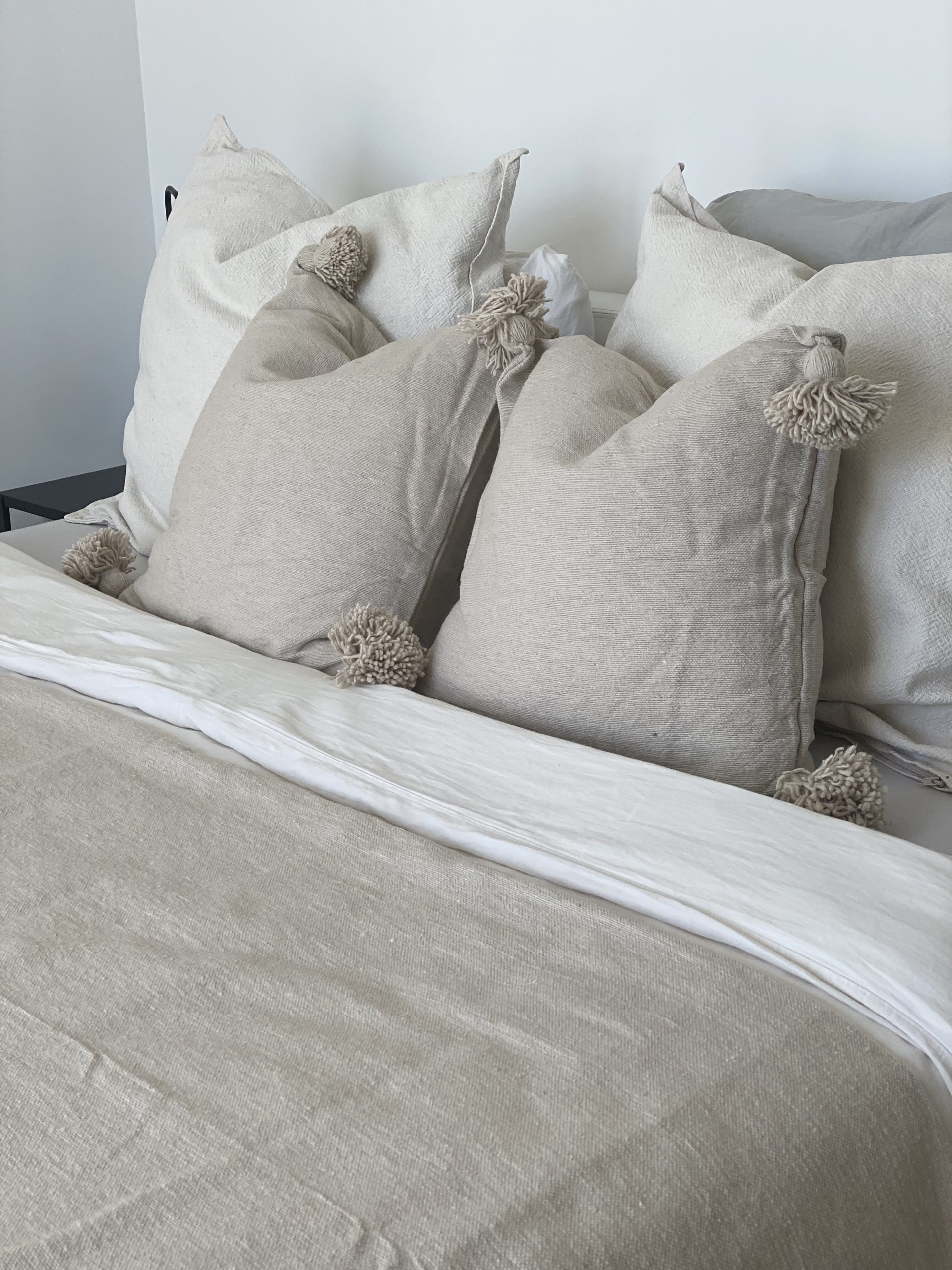 Housse de coussin beige – SK Interior Design